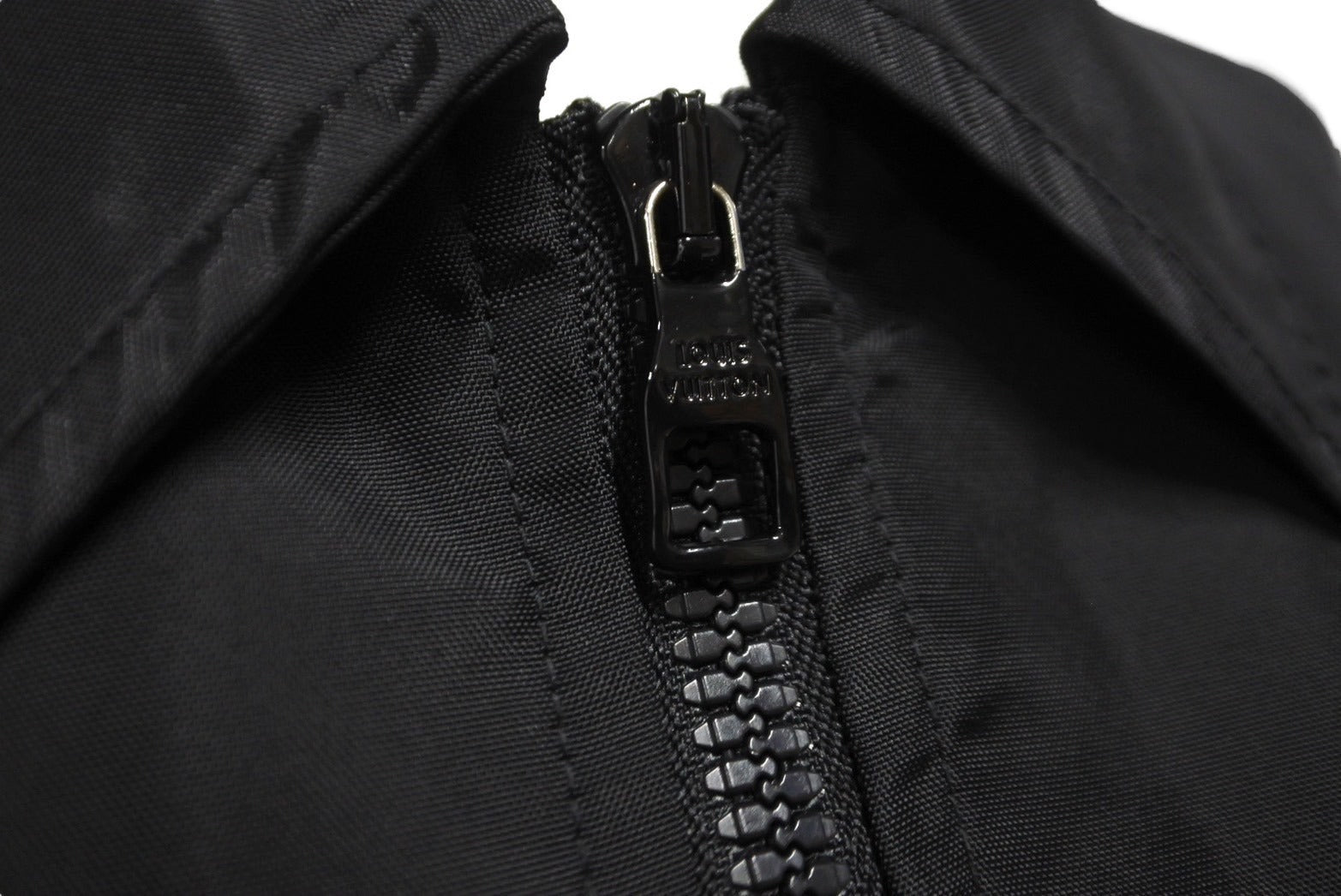 極美品 LOUIS VUITTON ルイヴィトン 21SS ユーティリティ ナイロン